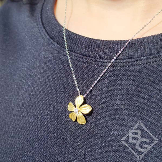 Simon G. Gold Textured Flower Diamond Cluster Pendant - LP4845 – Ben ...